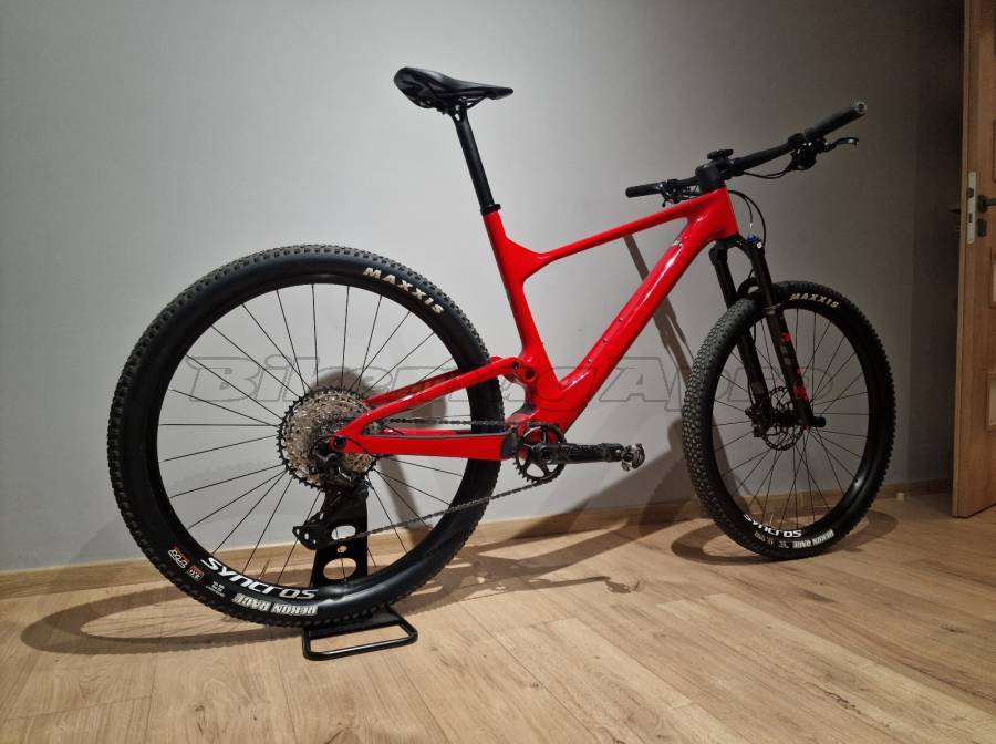 SCOTT Spark RC Team Bike Red ELADÓ: Mountain Bike kerékpár, , tárcsafék ...