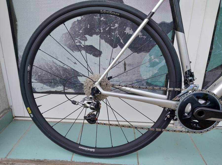 FELT Felt FR Series Carbon SRAM RED (56) ( Új) For Sale: Road bike ...